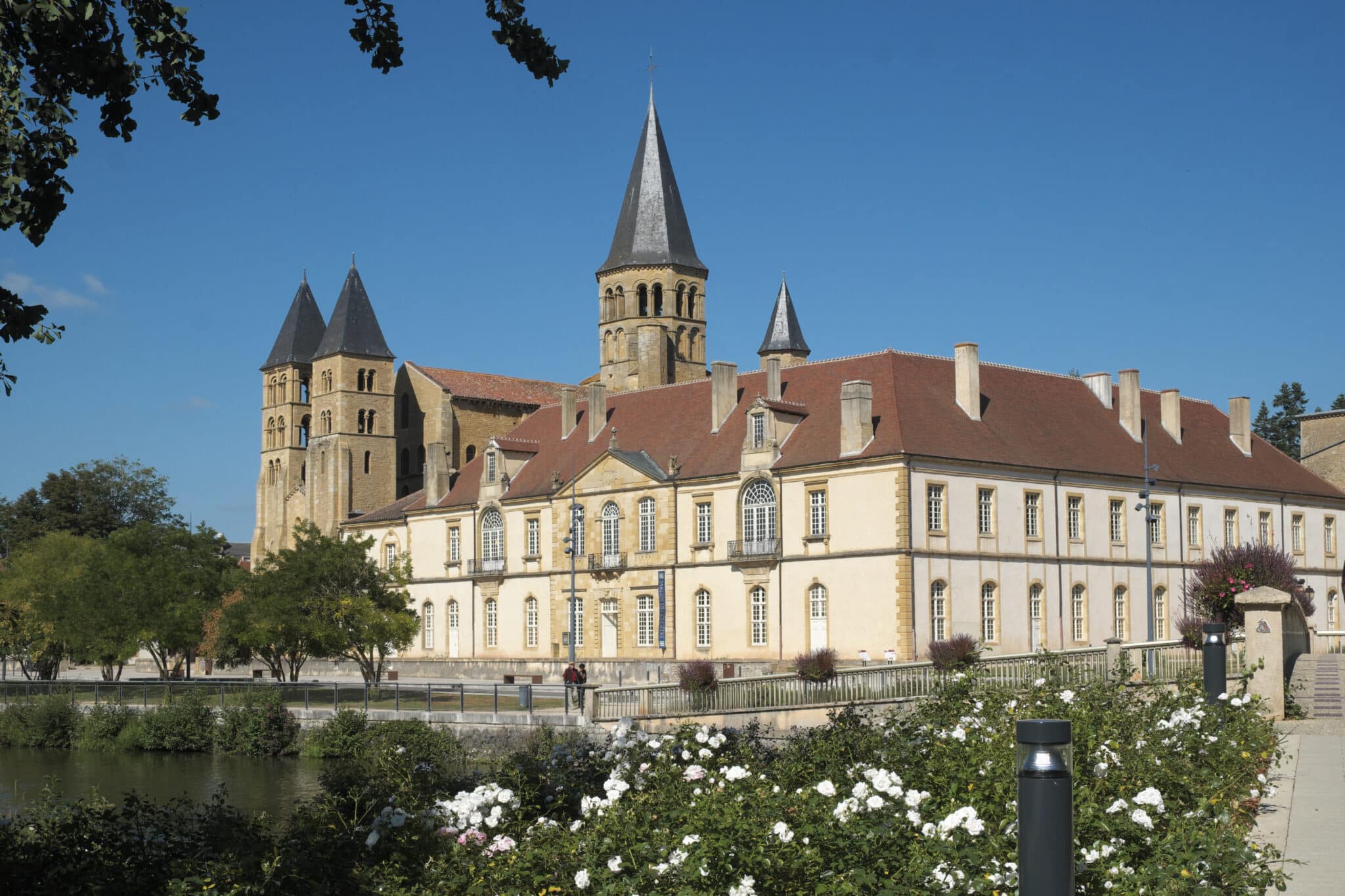 Pèlerinage à Paray-le-Monial : se consacrer au Sacré Cœur de Jésus - L ...