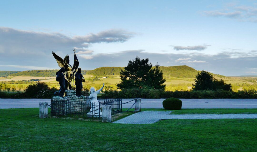 600e anniversaire des apparitions à Jeanne d’Arc : un cycle d’hommages ...